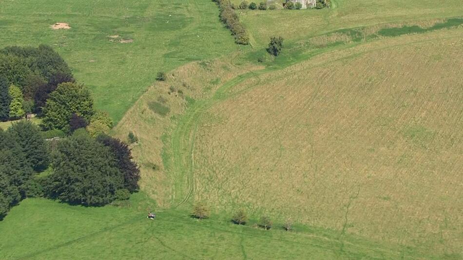 Archäologische Entdeckung bei Stonehenge - Video | GMX