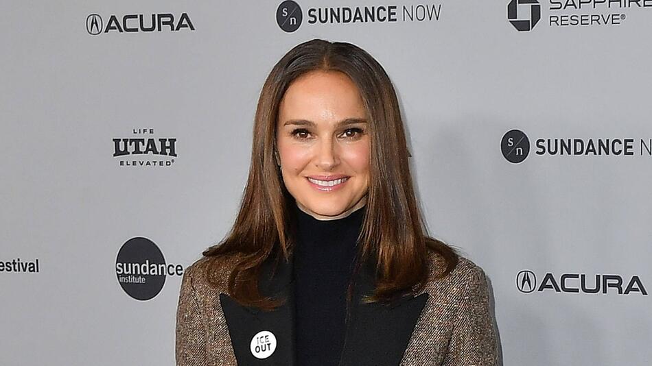Natalie Portman feiert 45. Geburtstag - und zeigt ihren Babybauch | GMX
