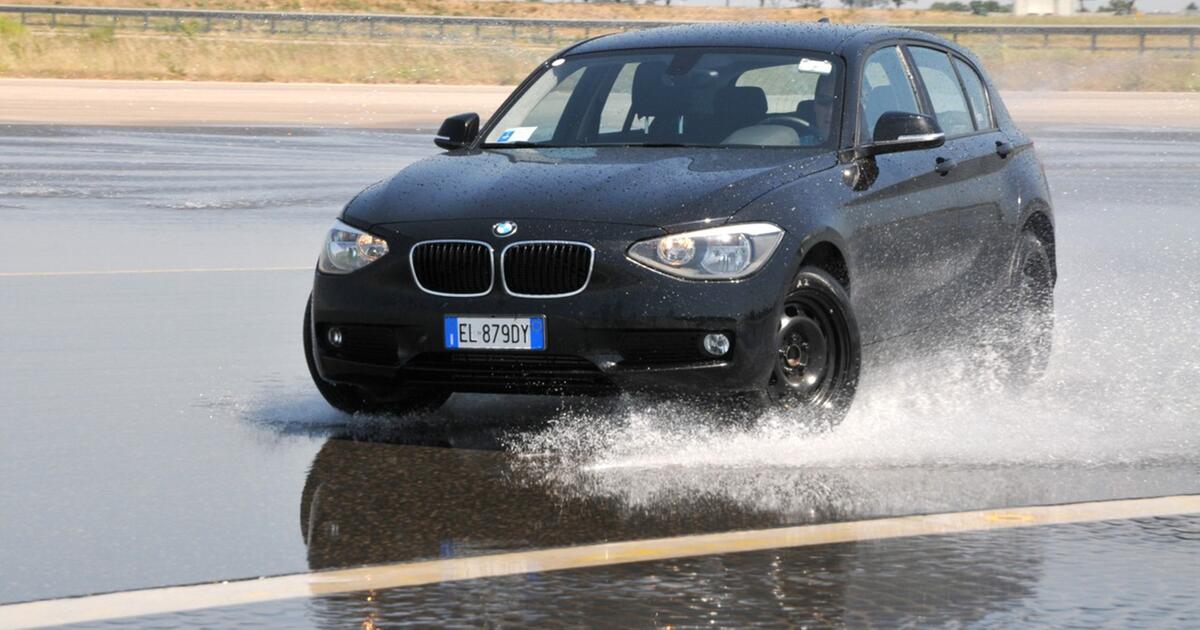 Gefahr von Aquaplaning: Definition, Ursachen und Sicherheitstipps | GMX