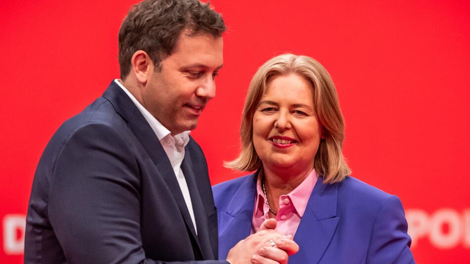 SPD wählt Bas und Klingbeil zu neuen Vorsitzenden | GMX