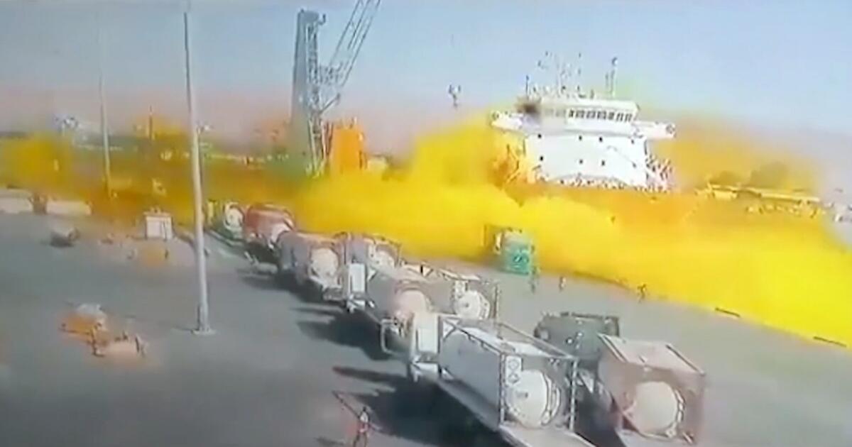 Chlorgas-Tank explodiert an jordanischem Hafen | GMX
