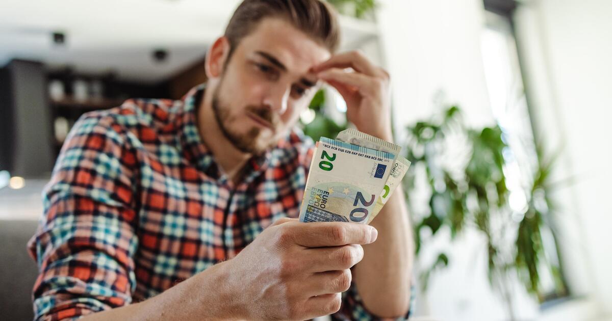 Was tun, wenn das Geld in der Ausbildung immer knapp ist? | GMX